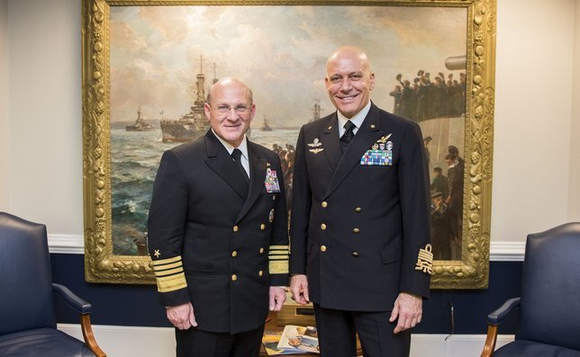 L'ammiraglio Cavo Dragone incontra i vertici della Marina statunitense ...