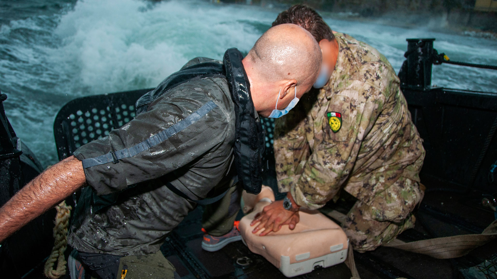 Basic Life Support and Defibrillation (BLS-D) al GOI - Marina Militare