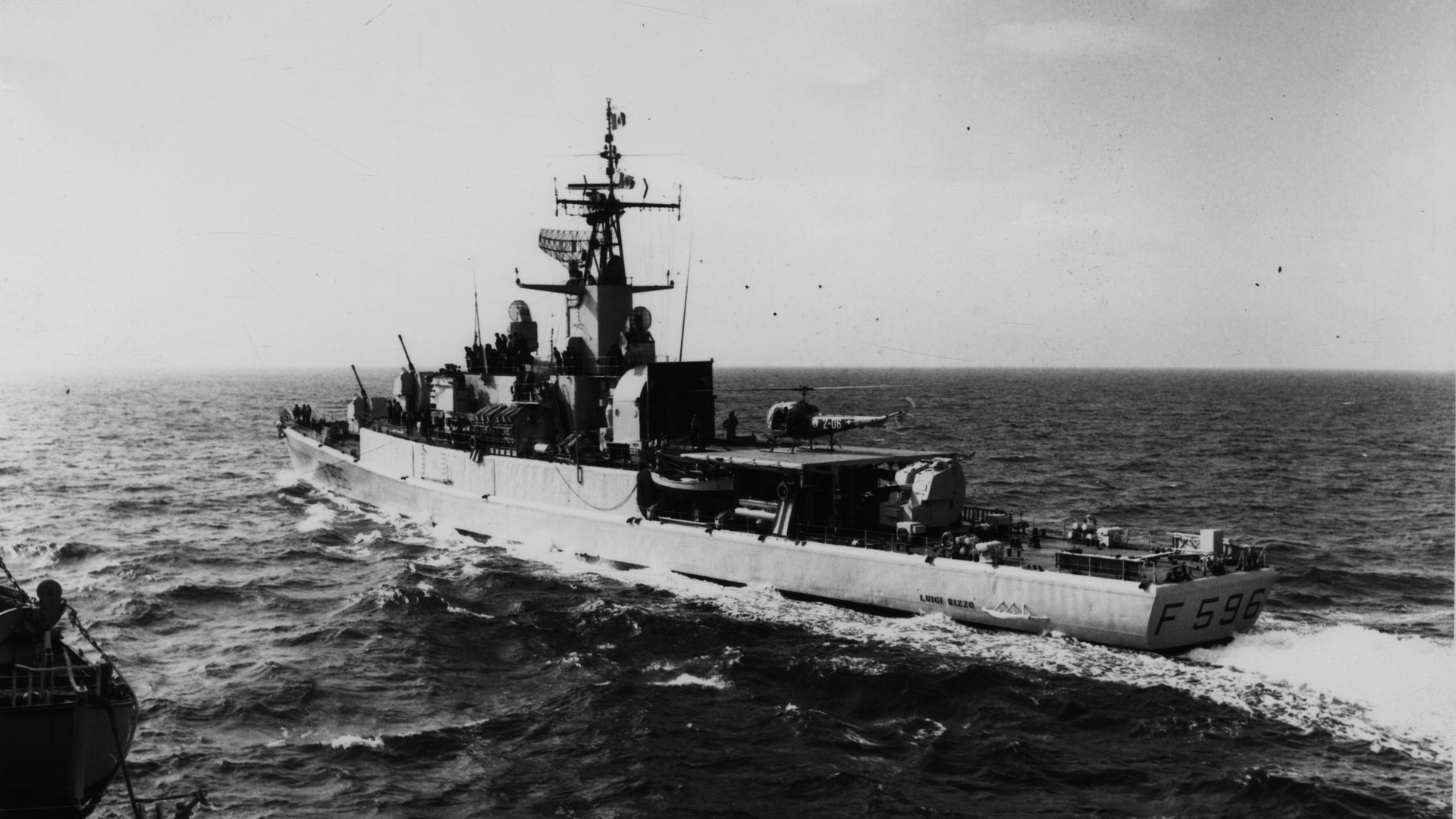 60 anni fa la fregata Luigi Rizzo, prima nave della Marina con ponte di ...