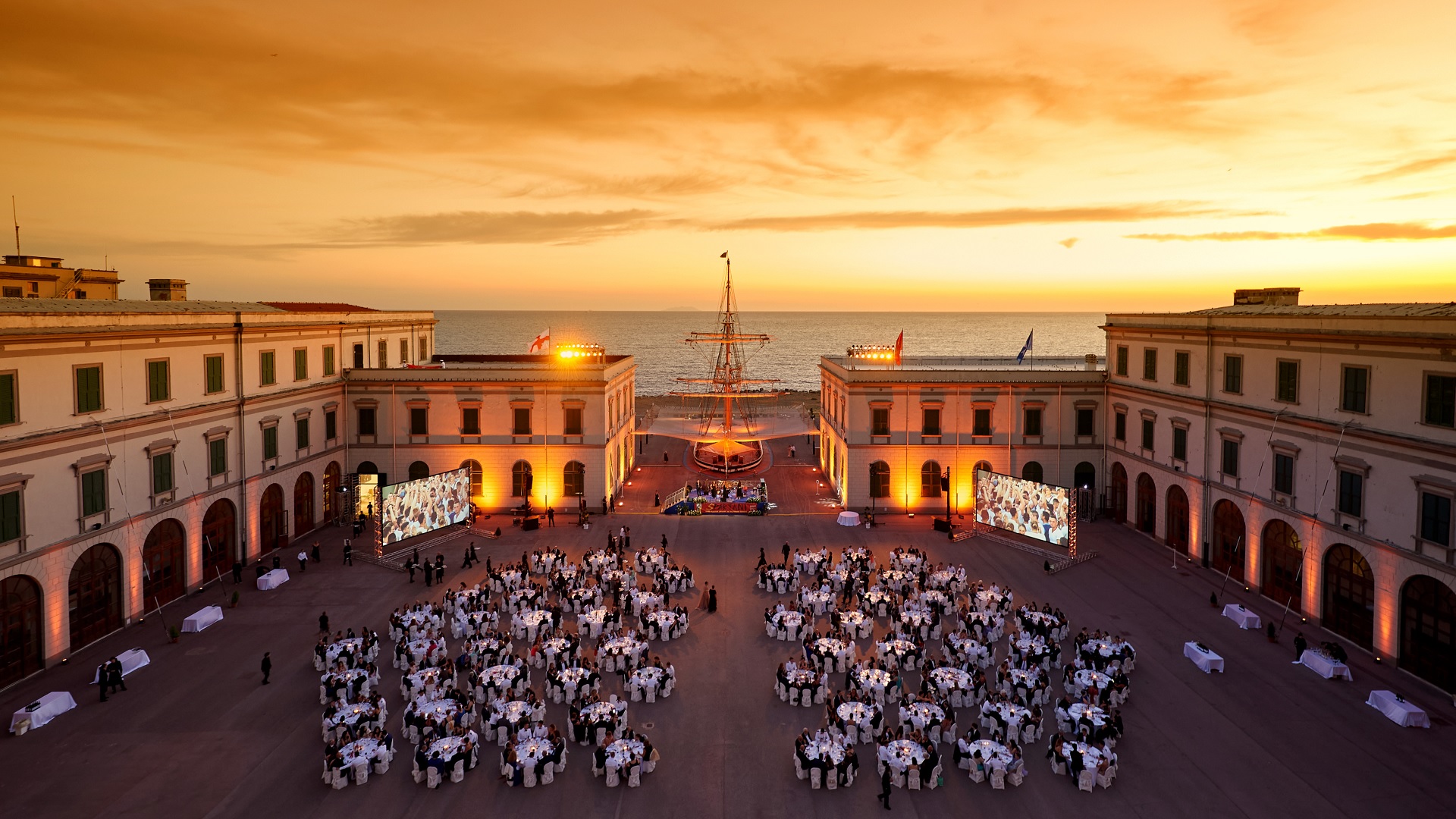 Mak P 100 Accademia Venice Italy, Venice, Vaporetto Tram Stop On Grand