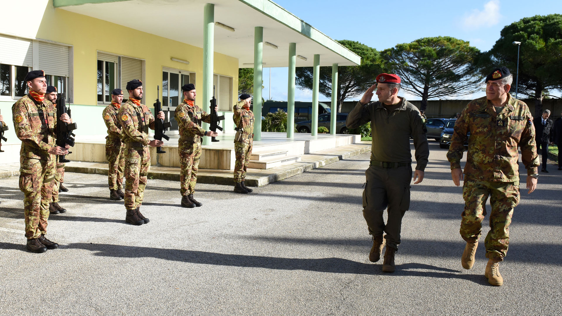 Il Major General Itai VERUV visita la Brigata Marina San Marco - Marina ...