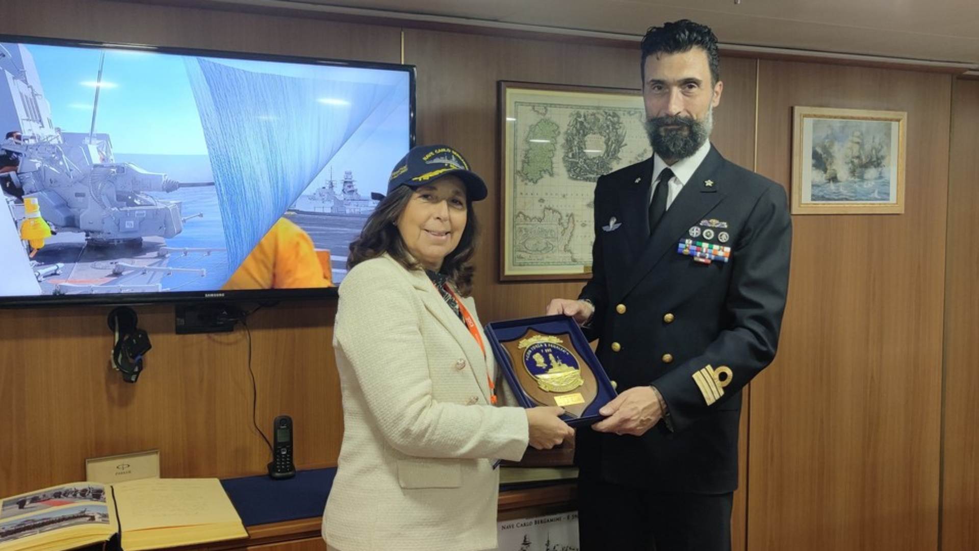 Il Sottosegretario di Stato alla Difesa Isabella Rauti a bordo di Nave ...