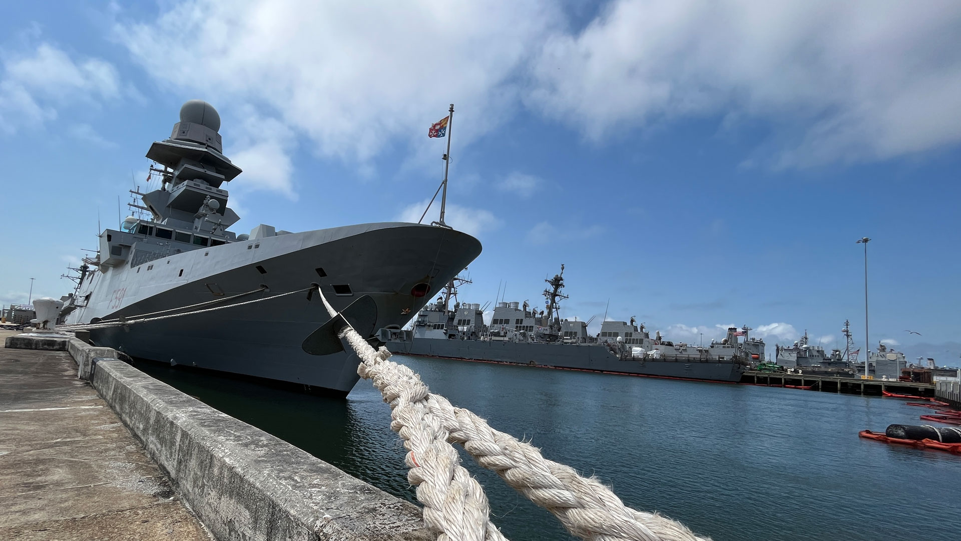 Nave Fasan in sosta a Norfolk - Marina Militare