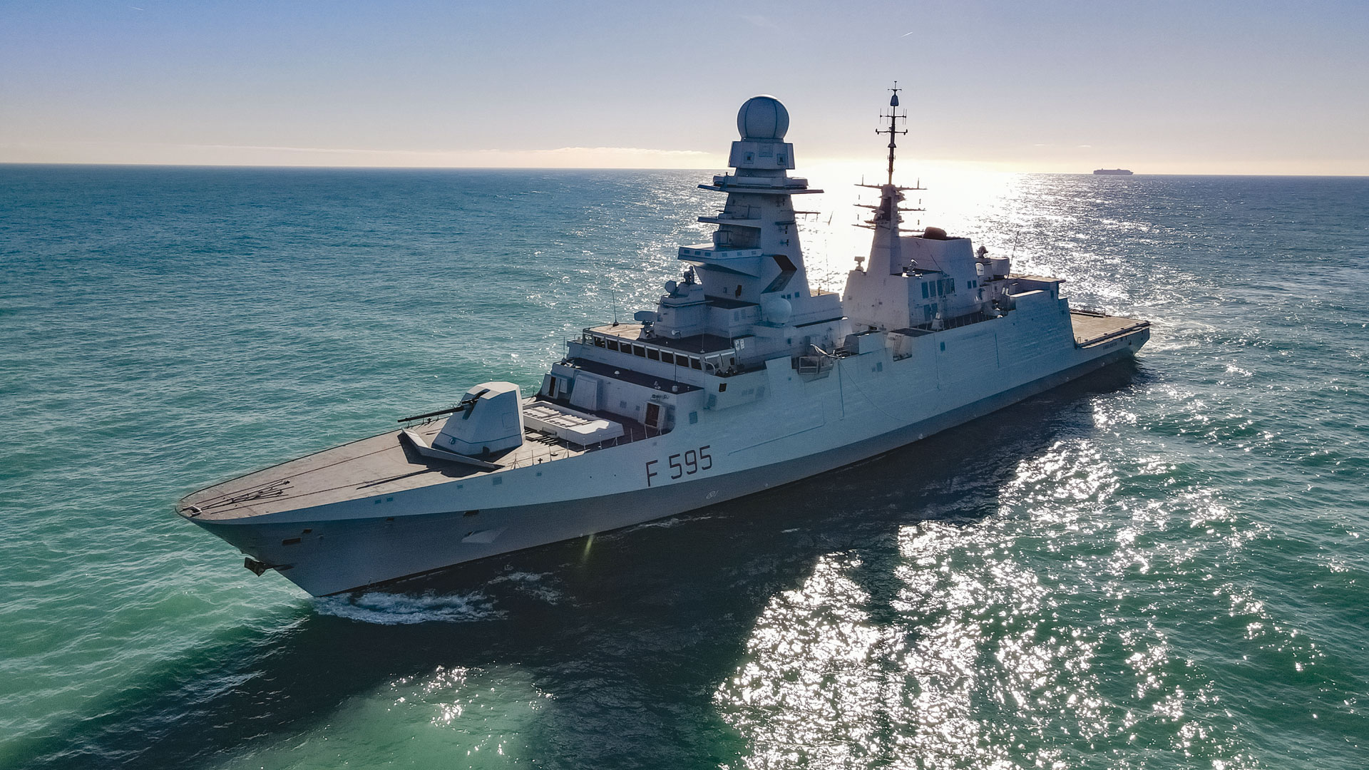 Nave Rizzo accoglie gli Ambasciatori dei Paesi EMASOH e UE - Marina ...