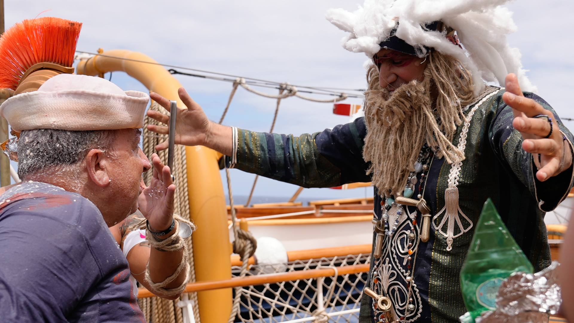 Nave Vespucci passa la linea dell’Equatore - Marina Militare