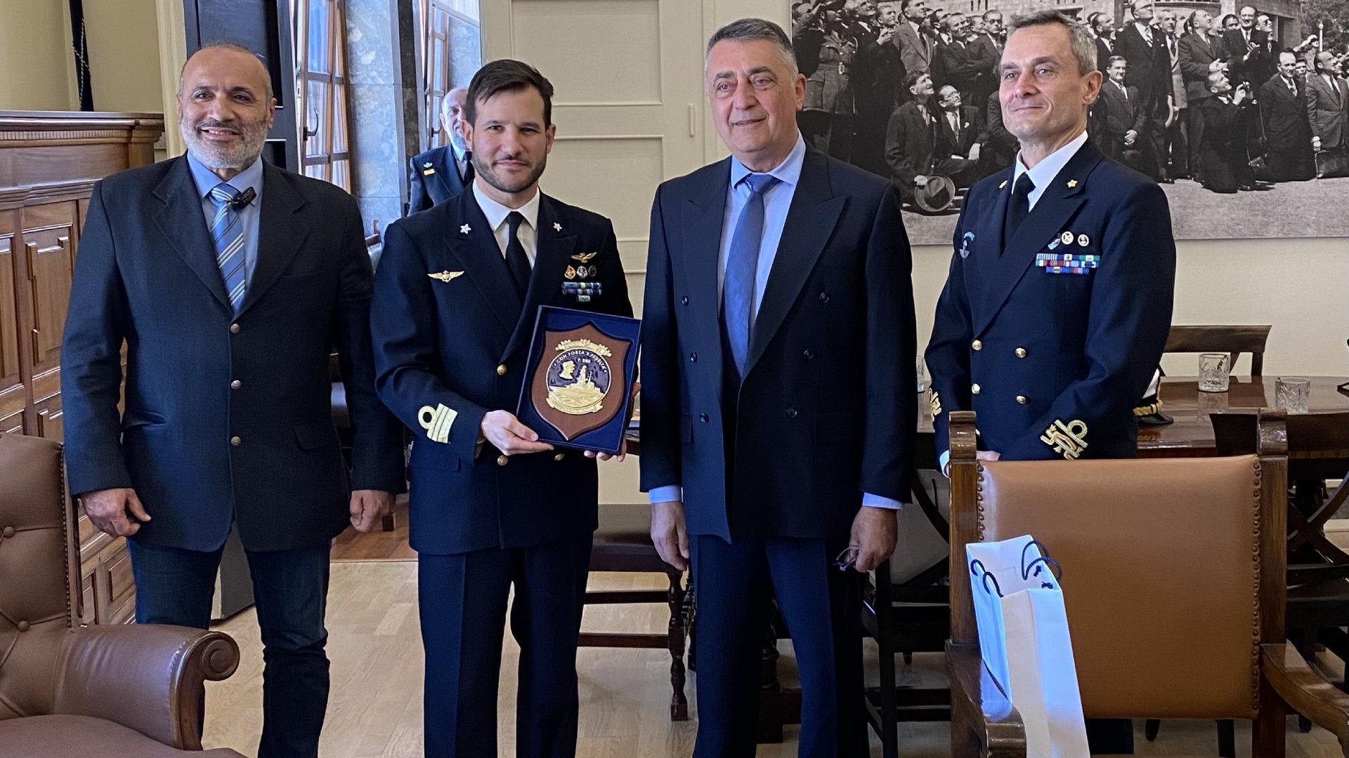 Operazione Mediterraneo Sicuro – nave Bergamini in sosta nel porto di ...