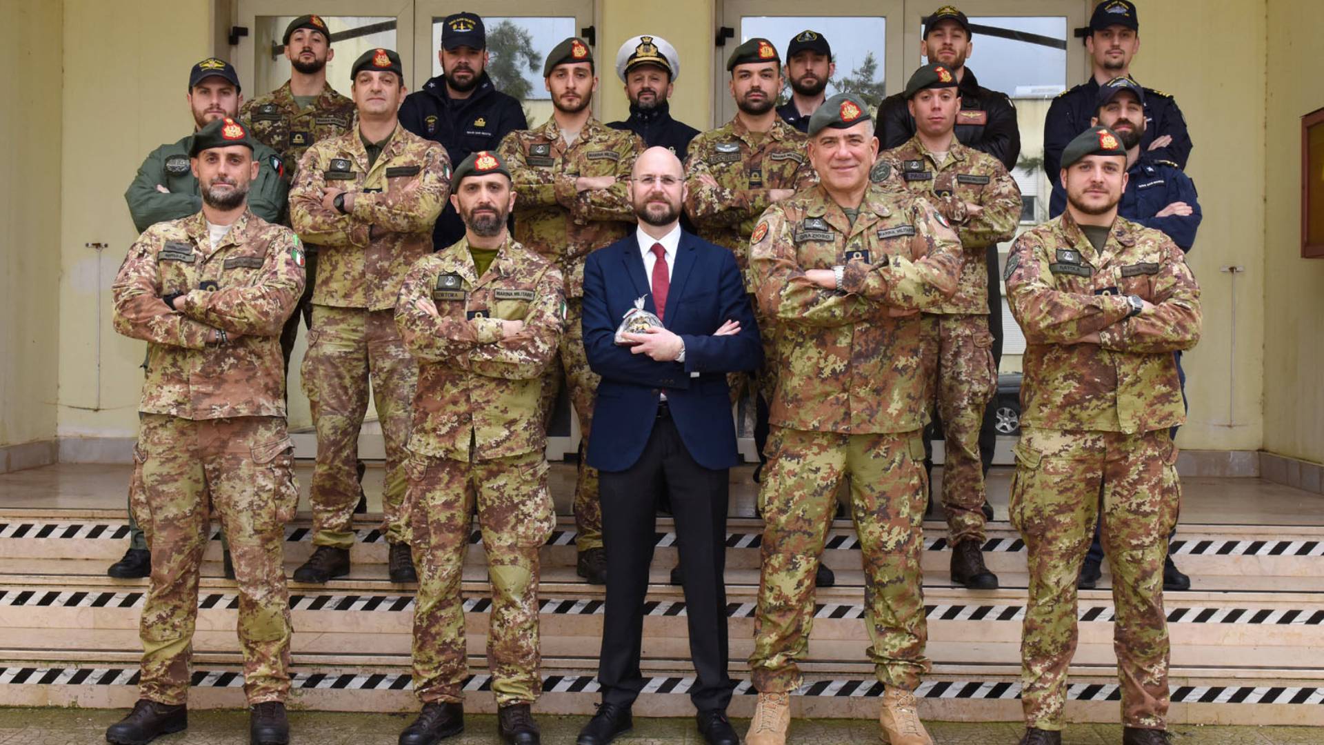 Lectio Magistralis del Dottor Zampieri per gli Ufficiali anfibi del XIV ...