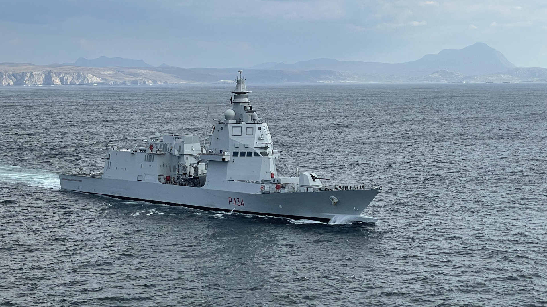 Nave Giovanni Delle Bande Nere rientra a La Spezia dopo due ...