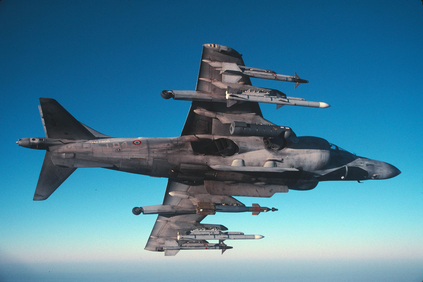 Fully loaded AV-8B Harrier II of the Italian Navy. [1600x1066] : r ...