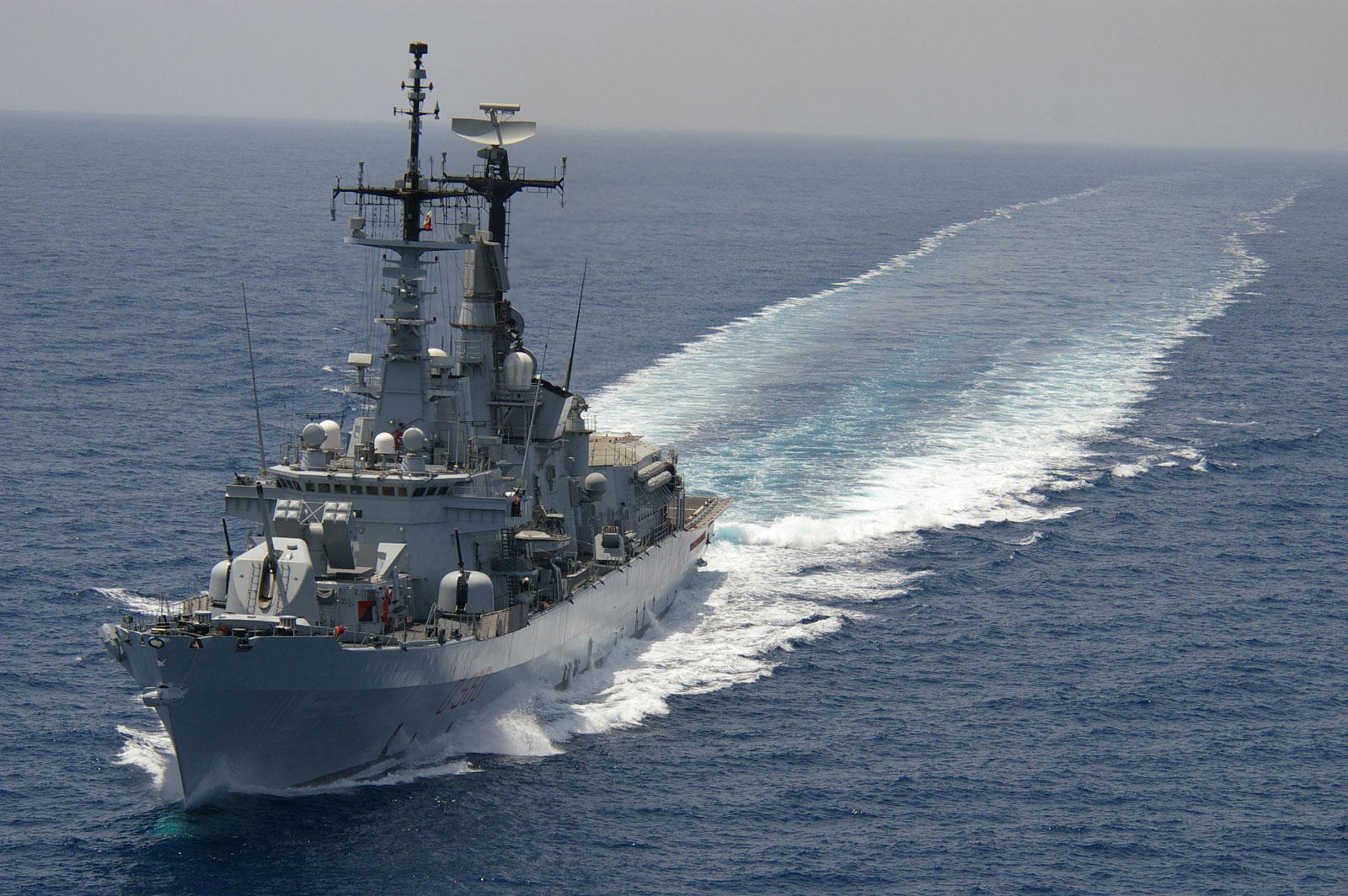 Nave Durand de la Penne (D560), an Ammiragli class destroyer of the ...